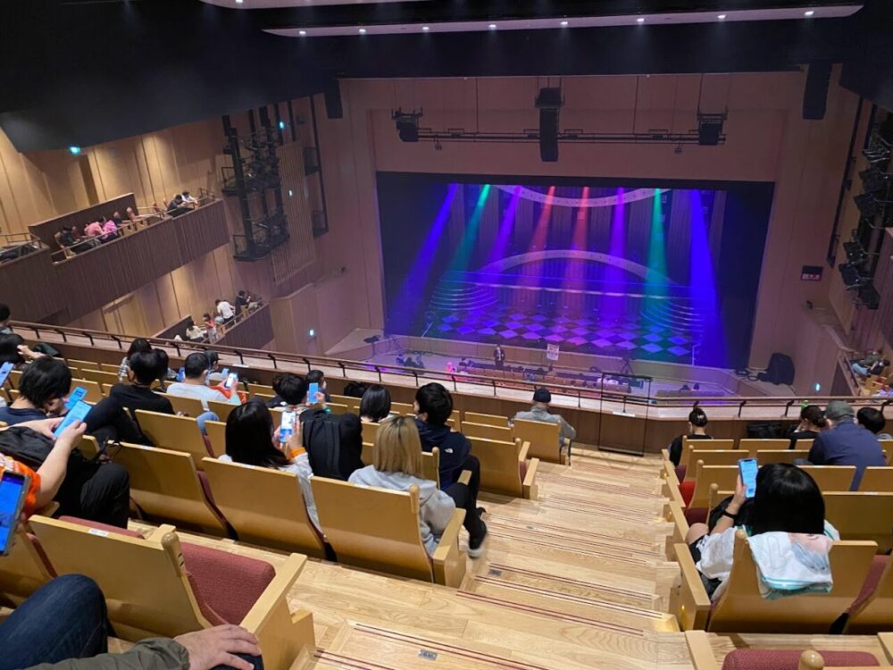 【LINE CUBE SHIBUYA】ラインキューブ渋谷の座席からのステージの見え方は？写真付きで解説！｜Ryo'mama Family ...